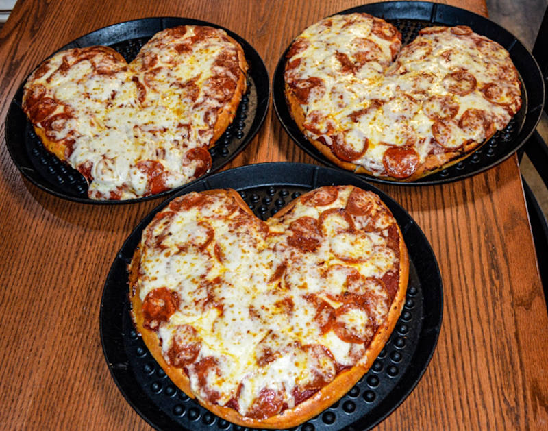 DeFelice Bros. Pizza Announces Return of Its Heart-Shaped Tradition ...
